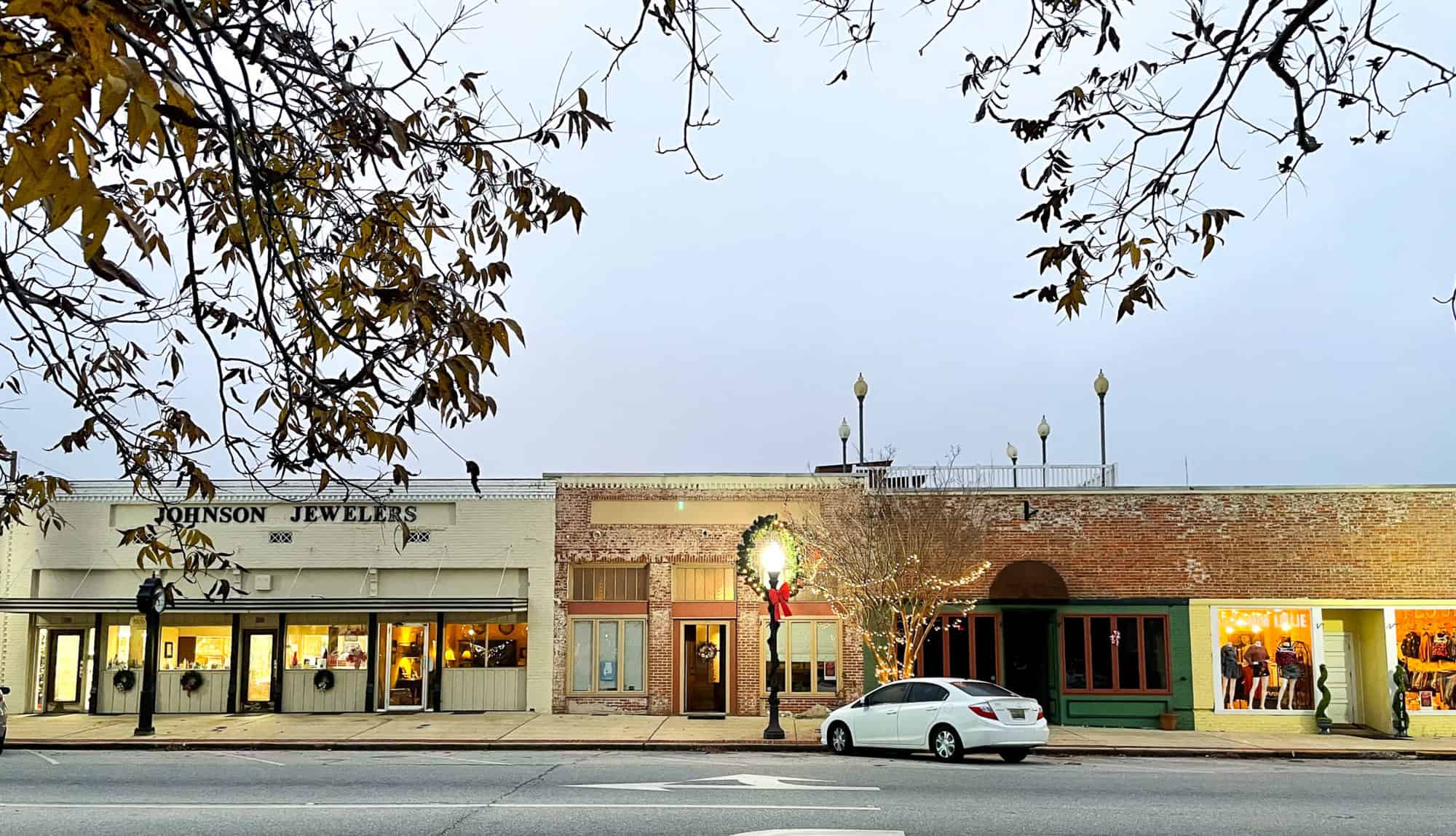 Is Maycomb Alabama Real? Meet Monroeville where Harper Lee Grew Up