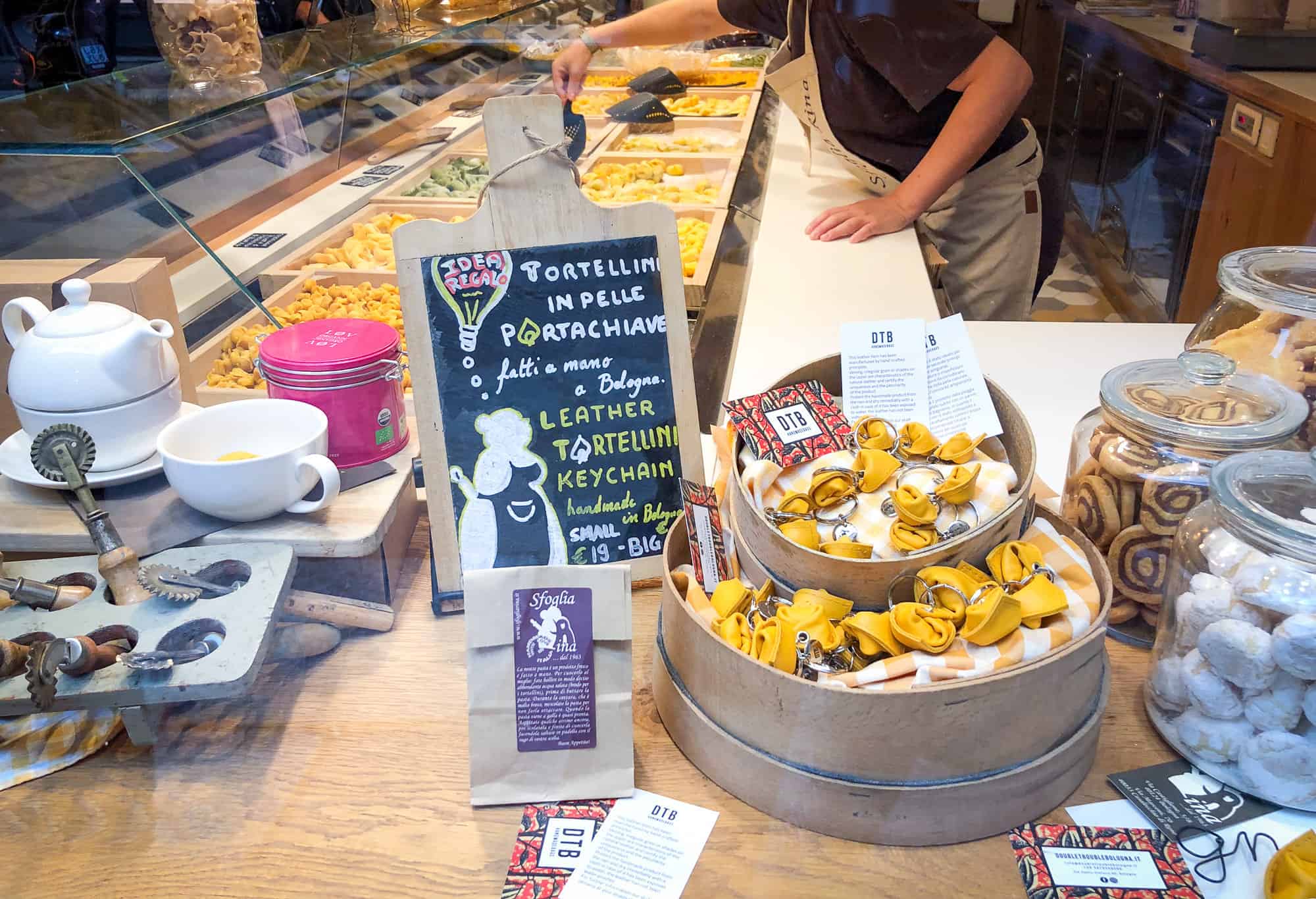 The 21 Best Souvenir Ideas for 2025